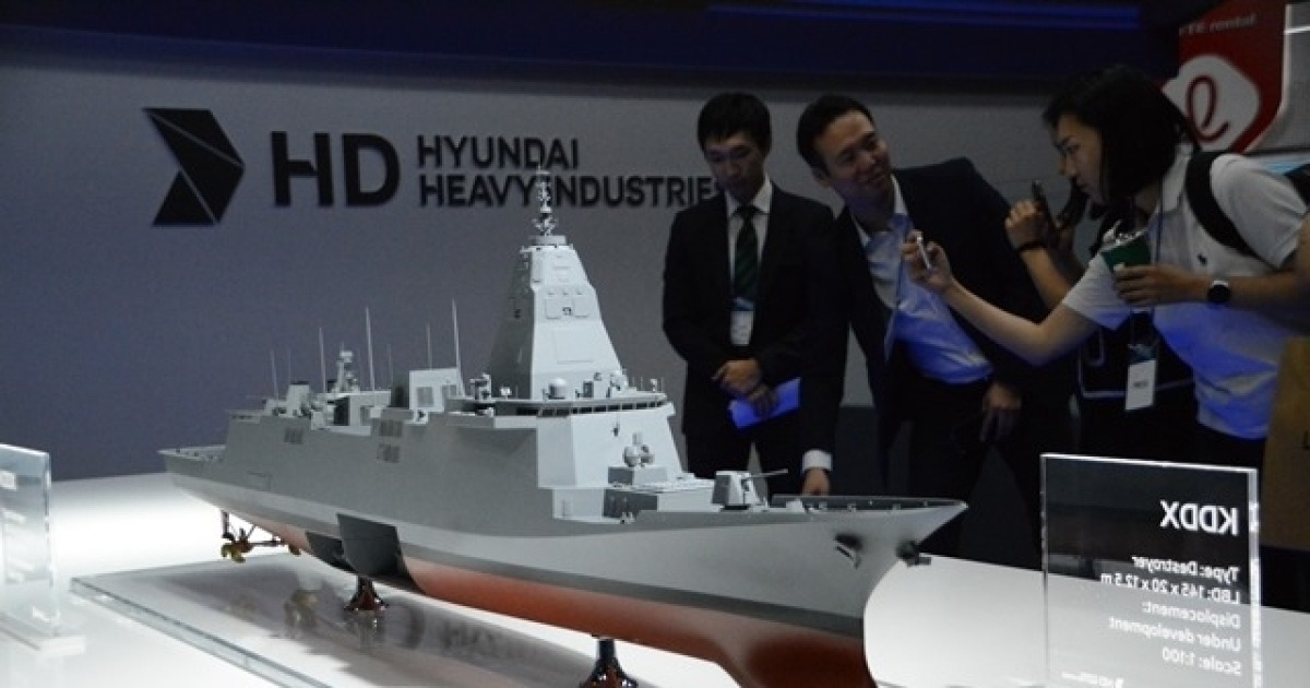 [비즈토크 ] HD현대 vs 한화오션, KDDX발 갈등 점입가경