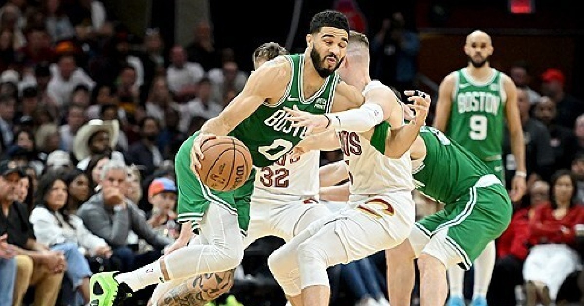 [NBA PO] '브라운-테이텀 60점 합작' 보스턴, 미첼 빠진 클리블랜드 격파... 컨퍼런스 파이널까지 -1승