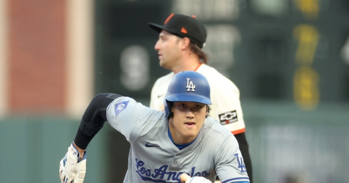 오타니 아픈 거 맞아? 1루에도 전력질주 '기대타율 0.120' 타구 살렸다... LAD는 이정후 없는 SF에 6-4 연장승 [LAD-SF 리뷰]