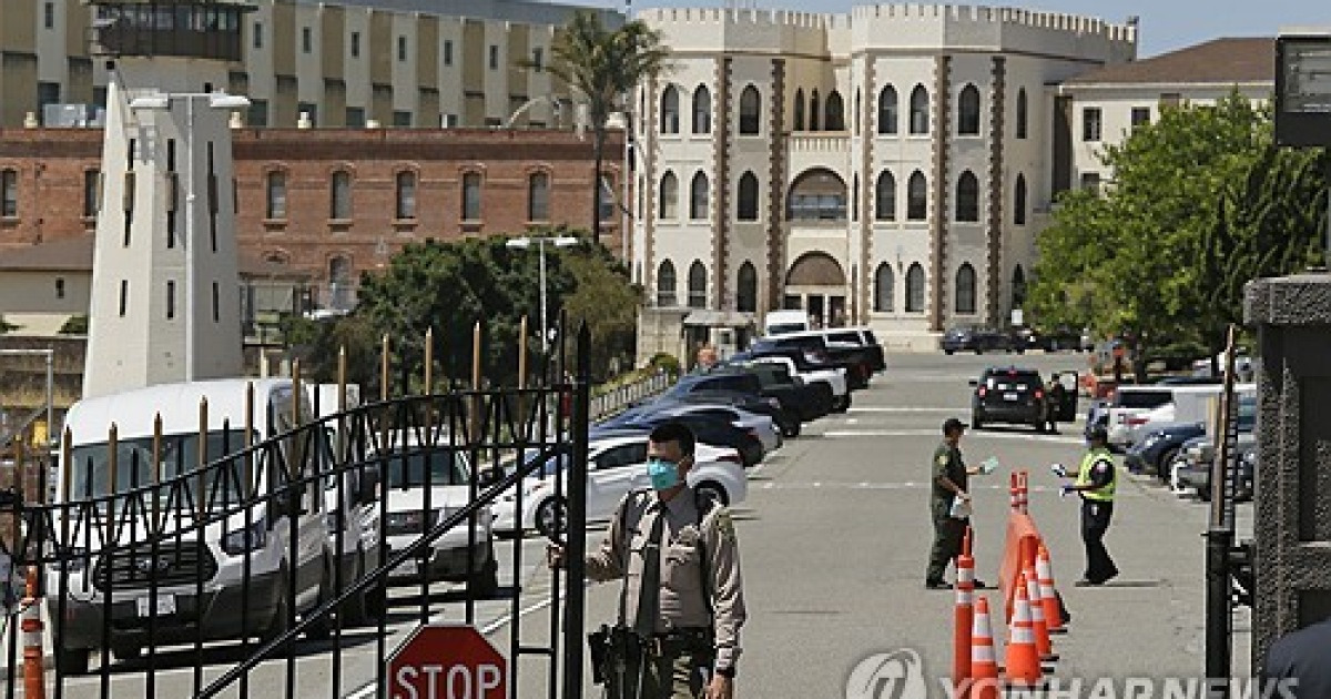 Virus Outbreak California Prisons