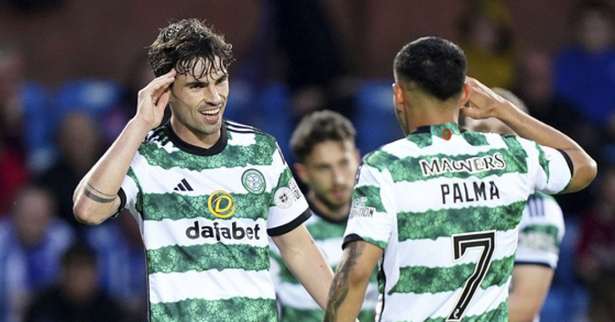Celtic lock in third straight Scottish Premiership title