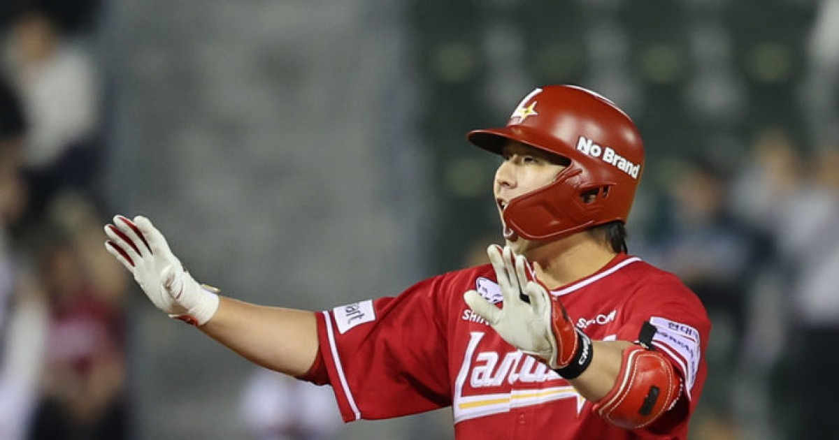 SSG 최정, KBO 역대 6번째 통산 1000볼넷 달성