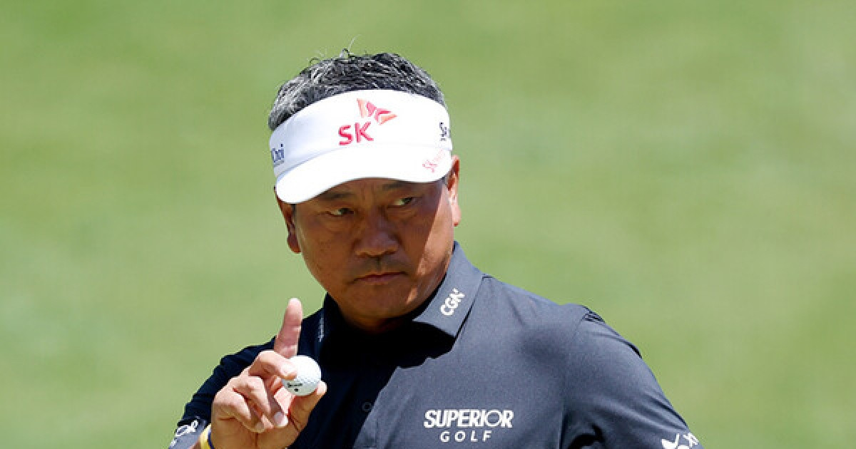 최경주, SK텔레콤 오픈 3R 5타차 선두…KPGA 투어 최고령 '우승 예약'