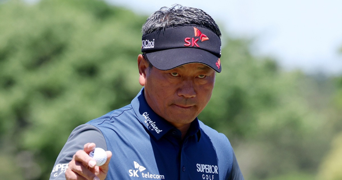‘탱크’ 최경주 54세 생일에 KPGA 최고령 우승 새 역사… SK텔레콤 오픈 박상현과 2차 연장전 승리