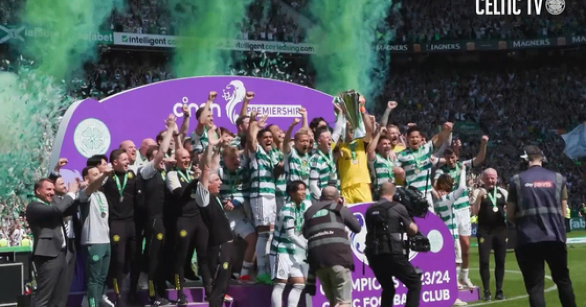 [VIDEO] Celtic lift trophy after winning Scottish Premiership; watch ...