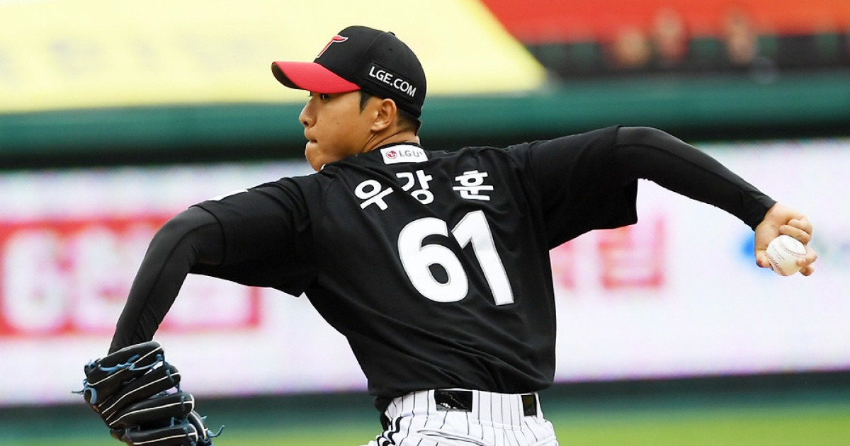 151km 사이드암의 폭투 2번에 놀란 염갈량. "1군에 데리고 있으면 안되겠다"의 의미는[대전 코멘트]