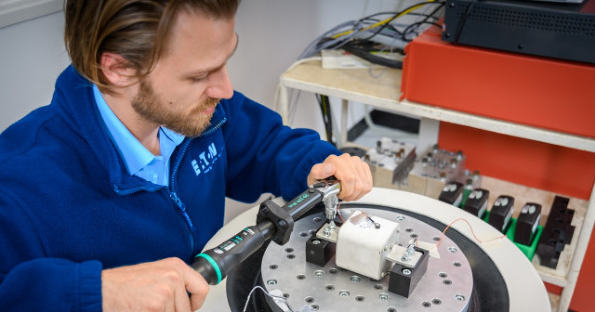 Eaton Introduces Higher Power Fuses for Electrified Commercial Vehicles