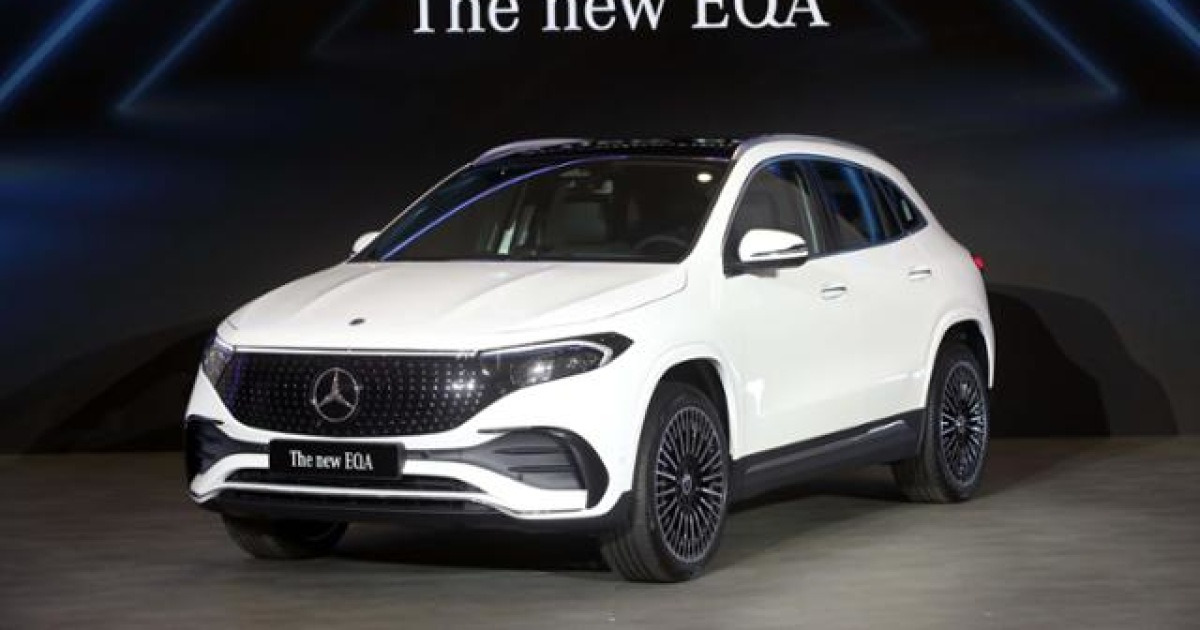 [CarTalk]성능 좋아졌는데 가격은 그대로...벤츠의 대표 전기차 '더 뉴 EQA·EQB' 나와