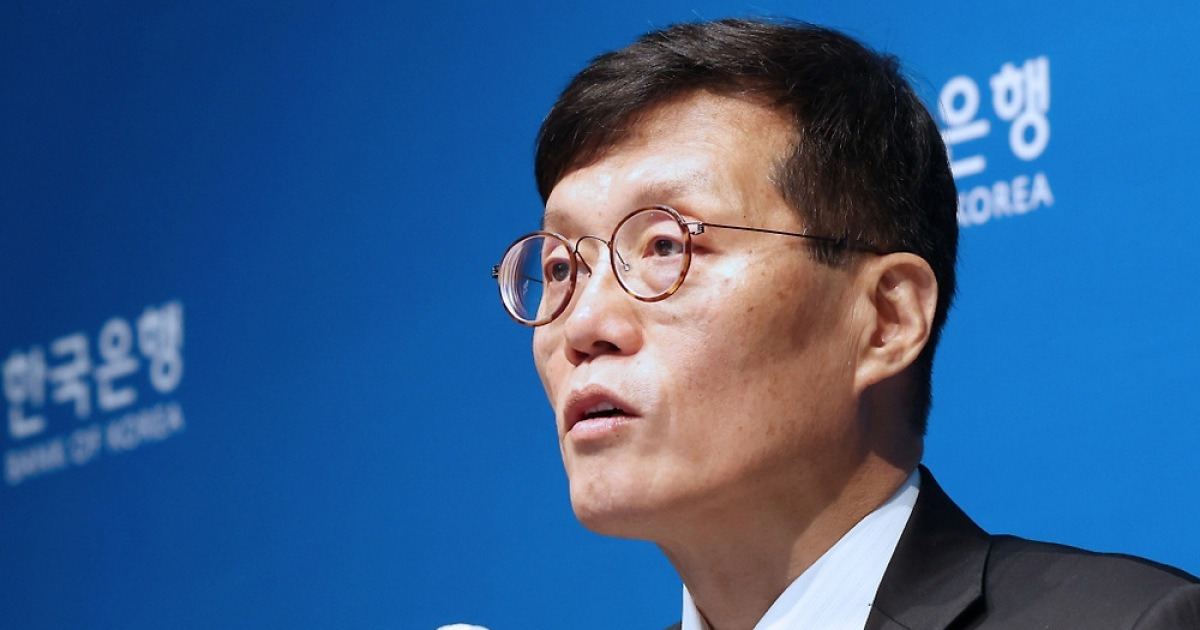 1분기 '깜짝 성장'에…한은도 성장률 전망 2.1→2.5%로 올렸다