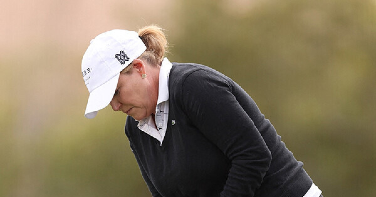 첫홀 이글로 출발한 커, LPGA 시니어 챔피언십 1R 선두