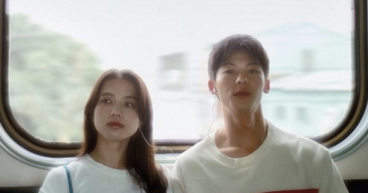 정엽, '청춘 18X2' 만났다…컬래버 곡 '아주 먼 곳에서, 가장 가깝게' 발매