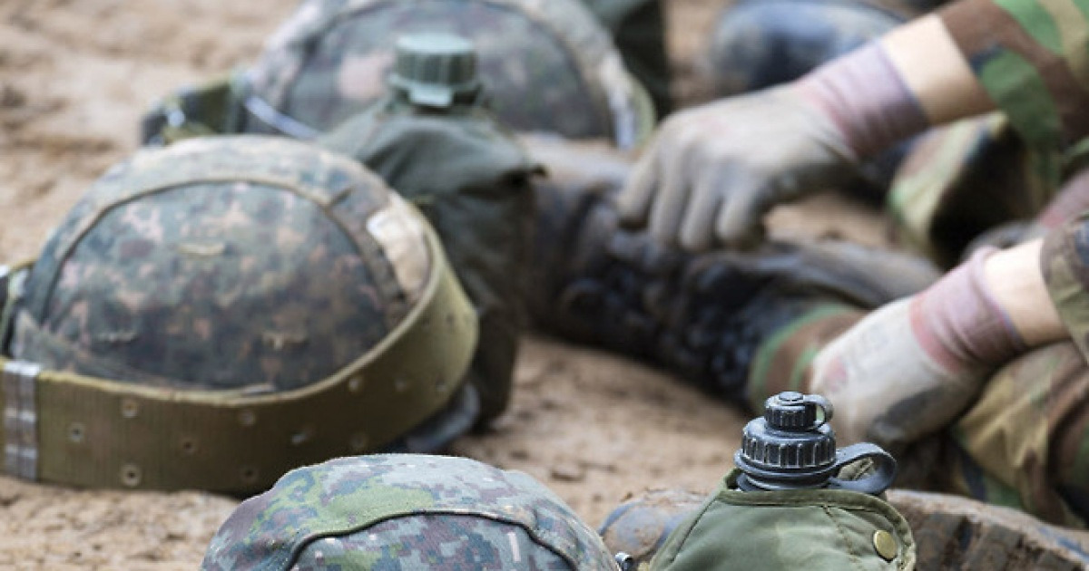 육군 "훈련병 1명 군기훈련 중 쓰러져…이틀 만에 사망"