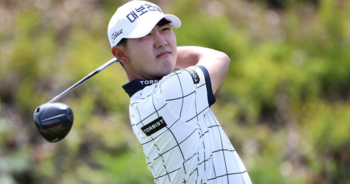 고군택, 일본 미즈노 오픈 3R 공동 5위 '역전 우승 기대'…송영한 17위 [JGTO]