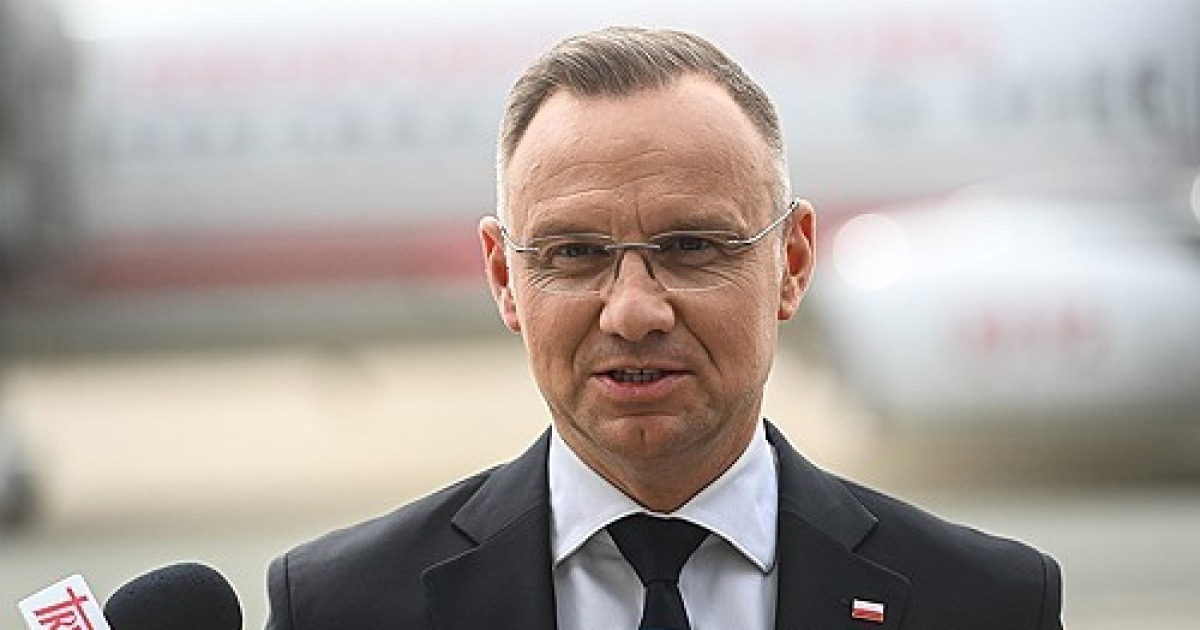 POLAND GOVERNMENT