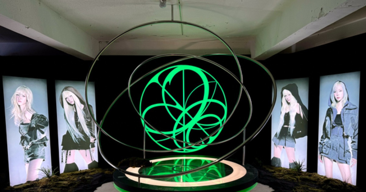 aespa 'Armageddon' pop-up brings band's virtual world to life