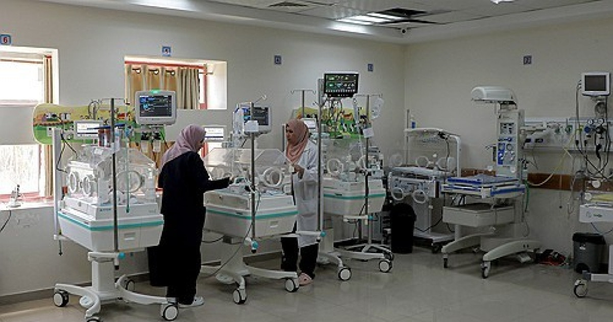 MIDEAST-GAZA-HOSPITAL-BABY