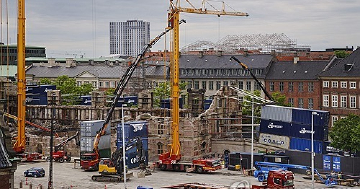DENMARK FIRE STOCK EXCHANGE AFTERMATH