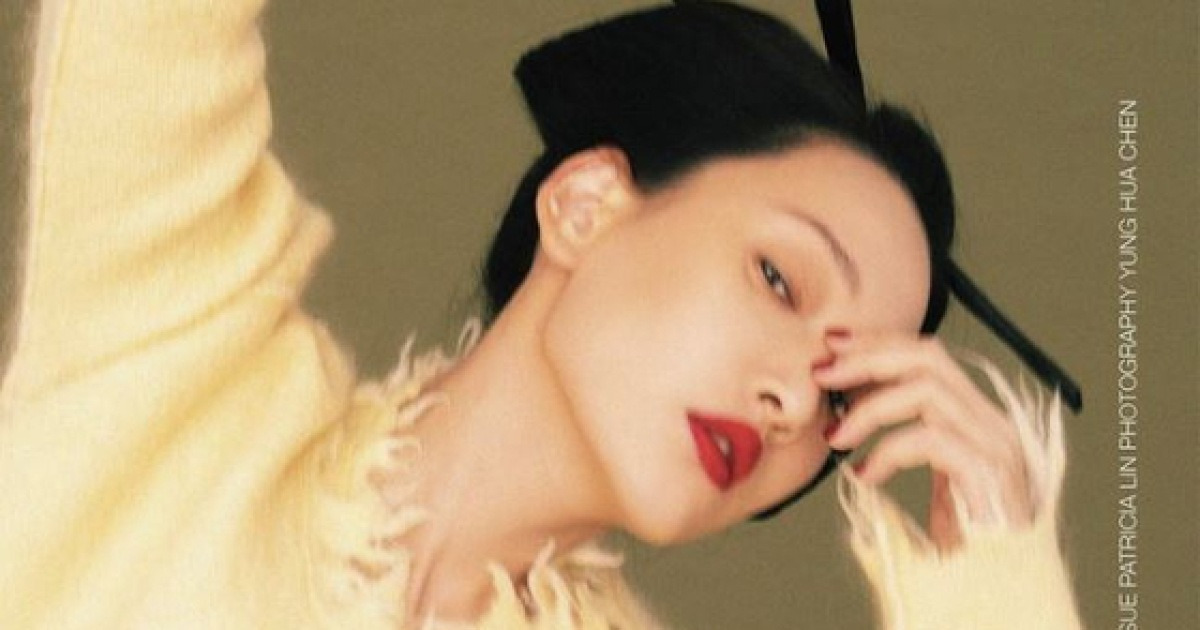 Mellow in yellow, Min Hee-jin's press conference outfit sells out again