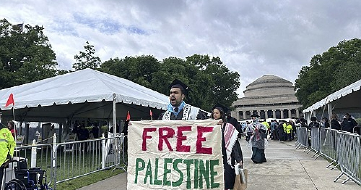 Campus Protests MIT Commencement