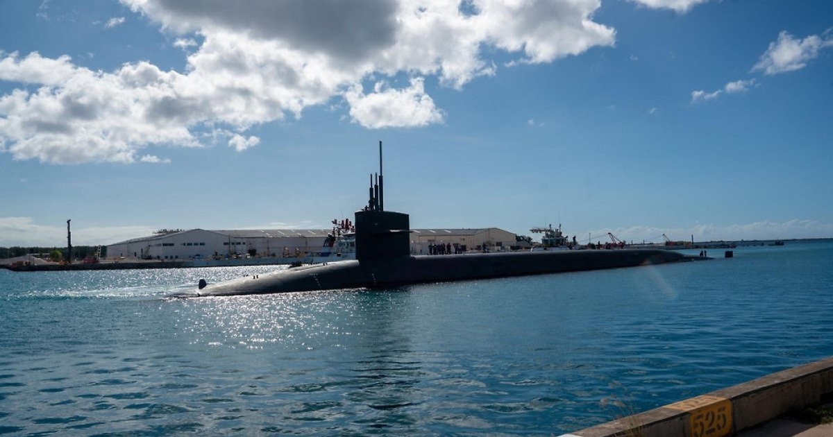 [단독]美, 전략핵잠수함(SSBN) 괌 입항 이례적 공개