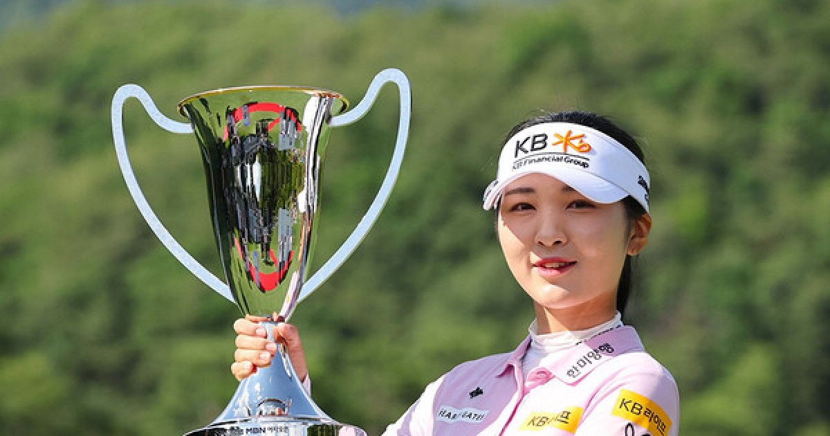 이예원 "목표는 4승+α…경기력 유지 비결은 잠자기 전 루틴" [KLPGA Sh수협은행·MBN]
