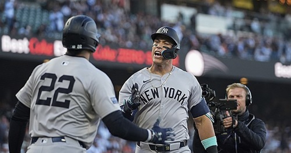 Yankees Giants Baseball