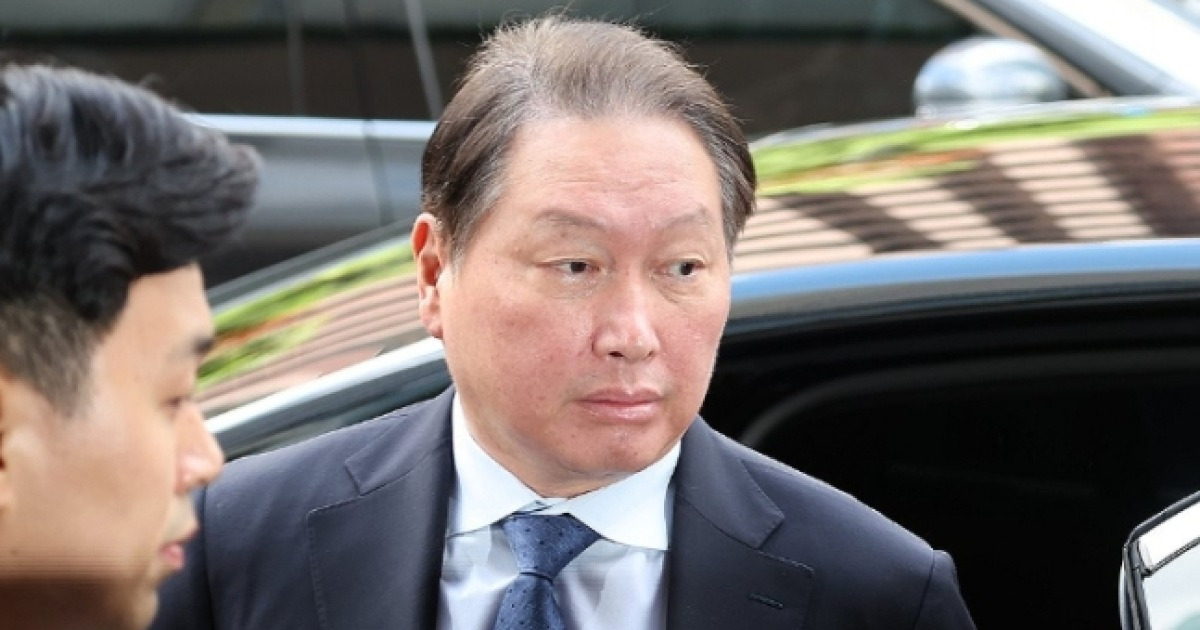 Chey apologizes for 'public concern' after massive divorce settlement