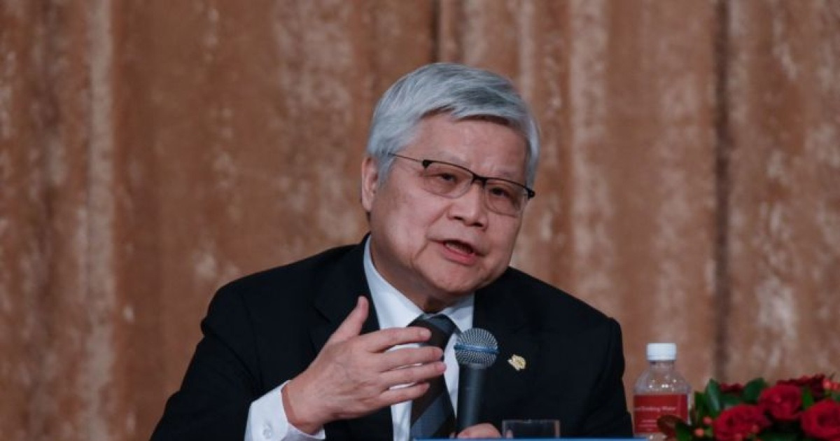 "반도체, 올해 10% 성장" TSMC CEO, AI 개발 기대감