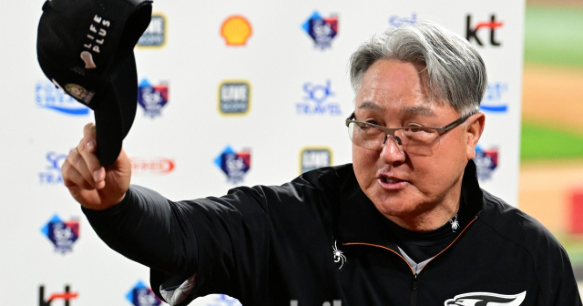 "감회가 새로웠죠"…6년 만에 돌아온 KBO 무대 그리고 2196일 만의 승리, 김경문 감독의 복귀전 소감 [MD수원]