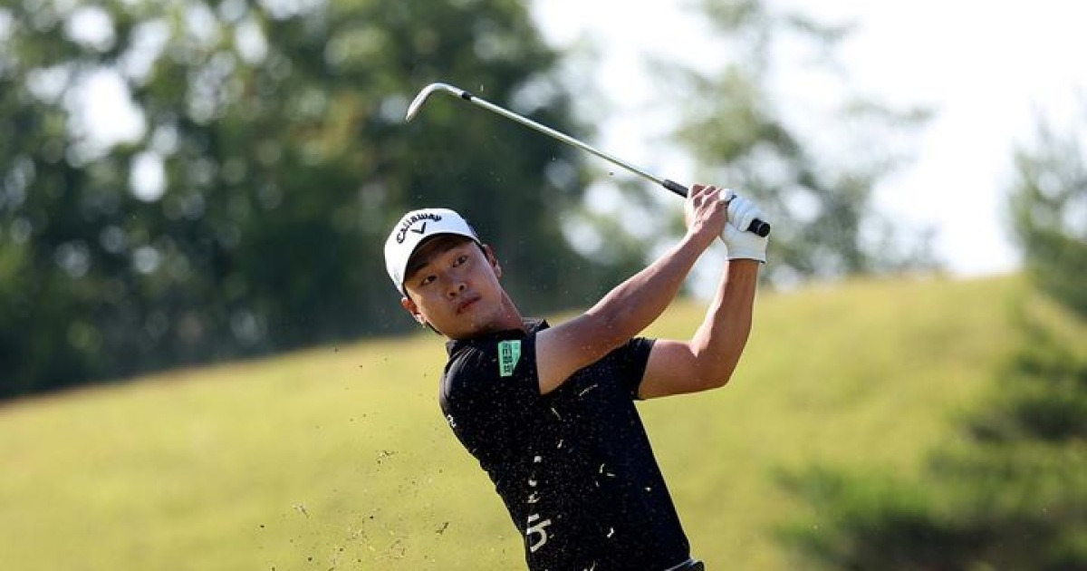 전가람, KPGA 선수권대회 2R 선두…5년 만에 우승 도전