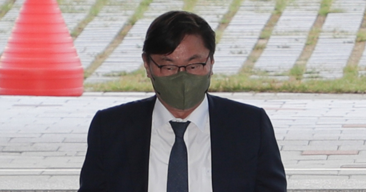 경기지사 방북비용…쌍방울 대북송금 이화영 징역 9년6월