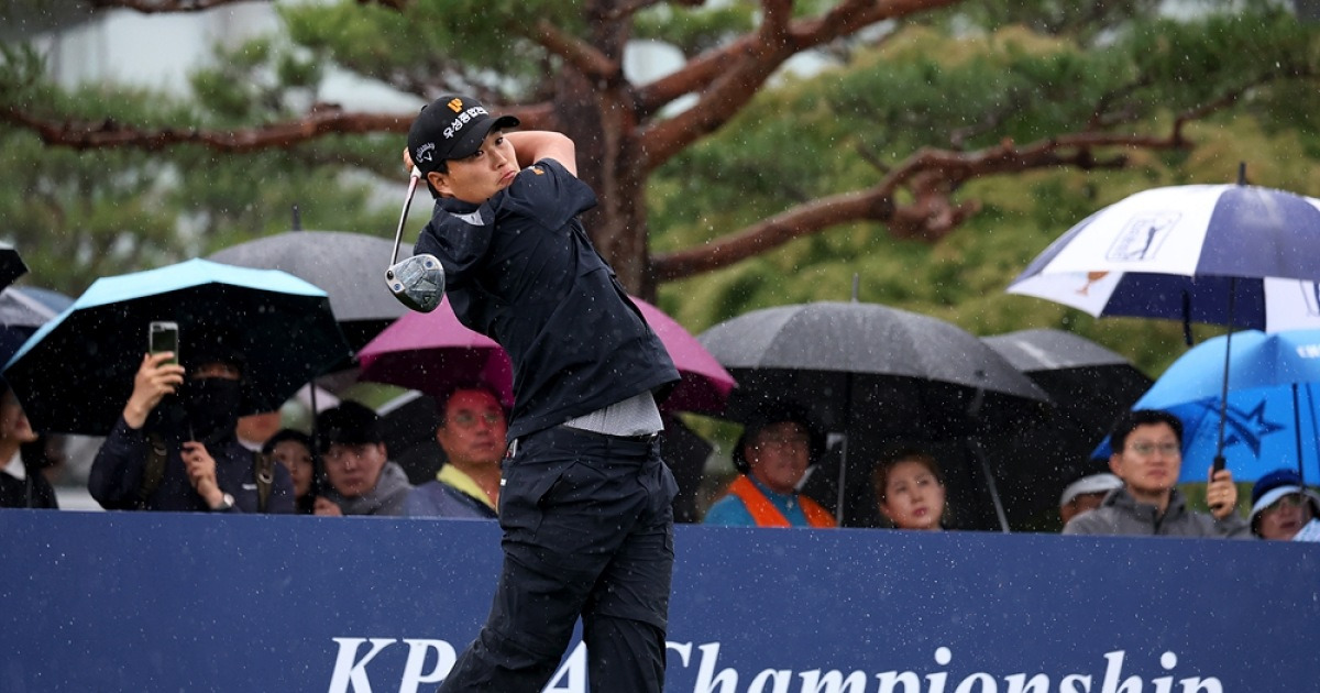 5년 무명 이규민, KPGA 선수권 3R 단독 선두