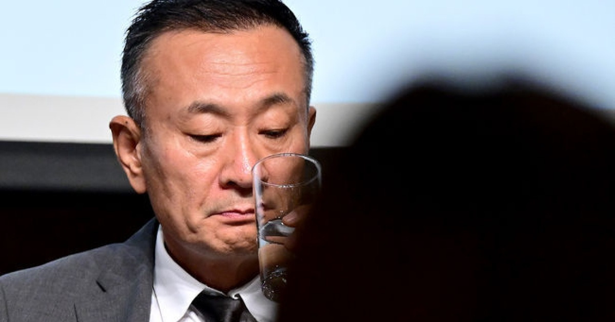 고민에 잠긴 엑소 첸백시 측 김동준 INB100 대표 [사진]