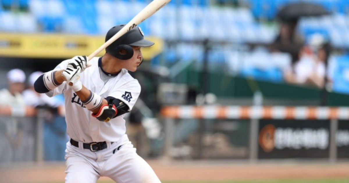 "KBO급 수비" 이토록 극찬받는 고교 포수 있었나, 타율도 4할 돌파... 1R 지명 노린다