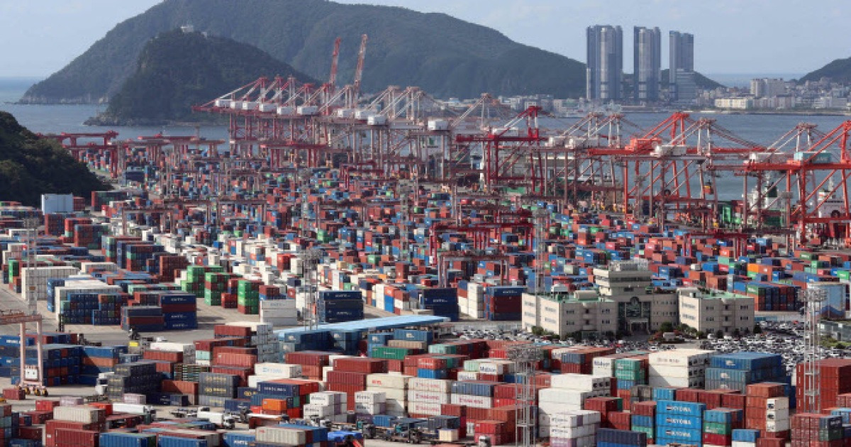 KDI "수출 회복에 경기 부진 완화…내수 여전히 부진"