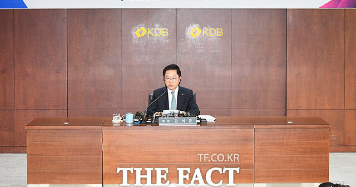 강석훈 KDB산업은행 회장 '취임 2주년 기자 간담회' [TF사진관]