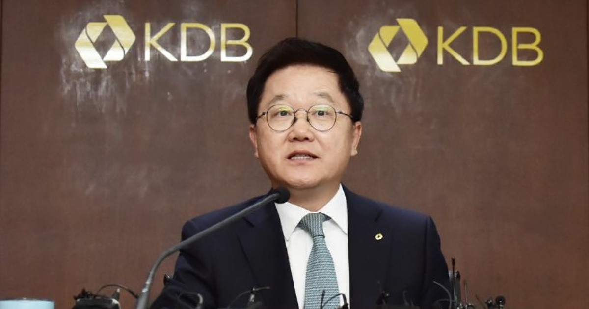 강석훈 산은 회장 "KDB생명, 아픈 손가락… 가치 제고방안 검토"