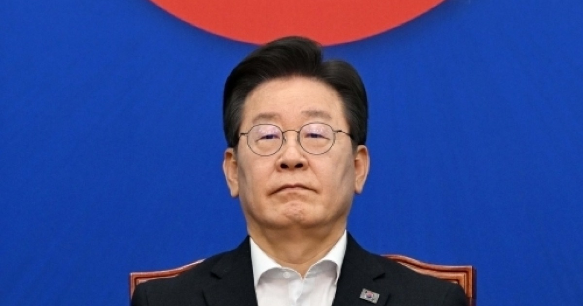 ‘쌍방울그룹 대북송금 혐의 이재명 대표 변호인 7명 명단 등록