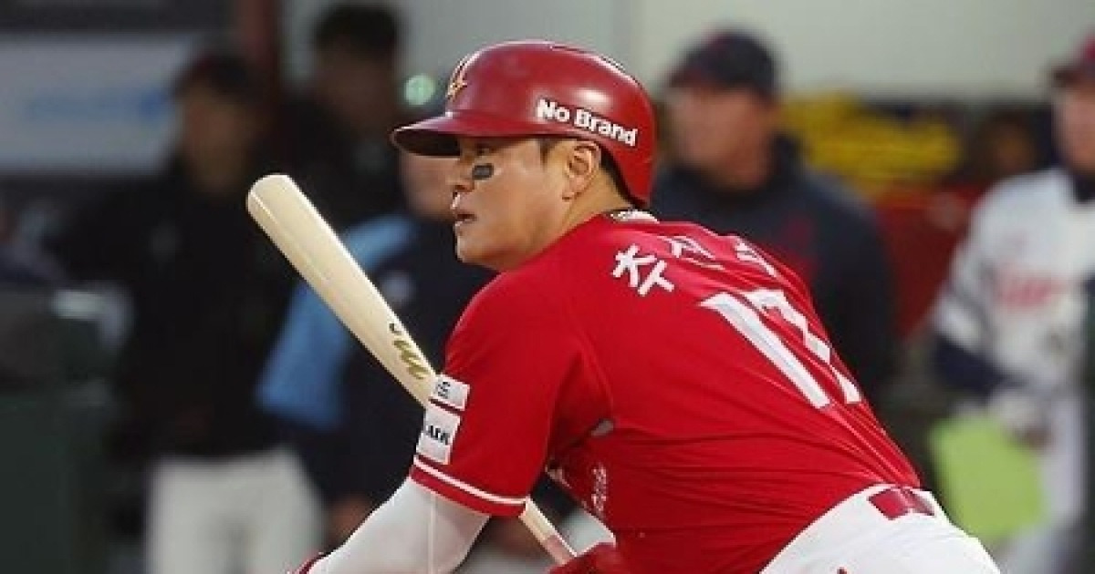 SSG, 장단 15안타 '7회 6득점' 한화에 대승…문동주 8실점