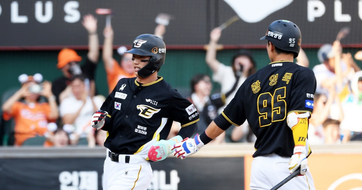 '대전의 달' 드디어 웃었다…'바리아 QS 2승' 한화, SSG 잡고 3연패 탈출 [대전 리뷰]