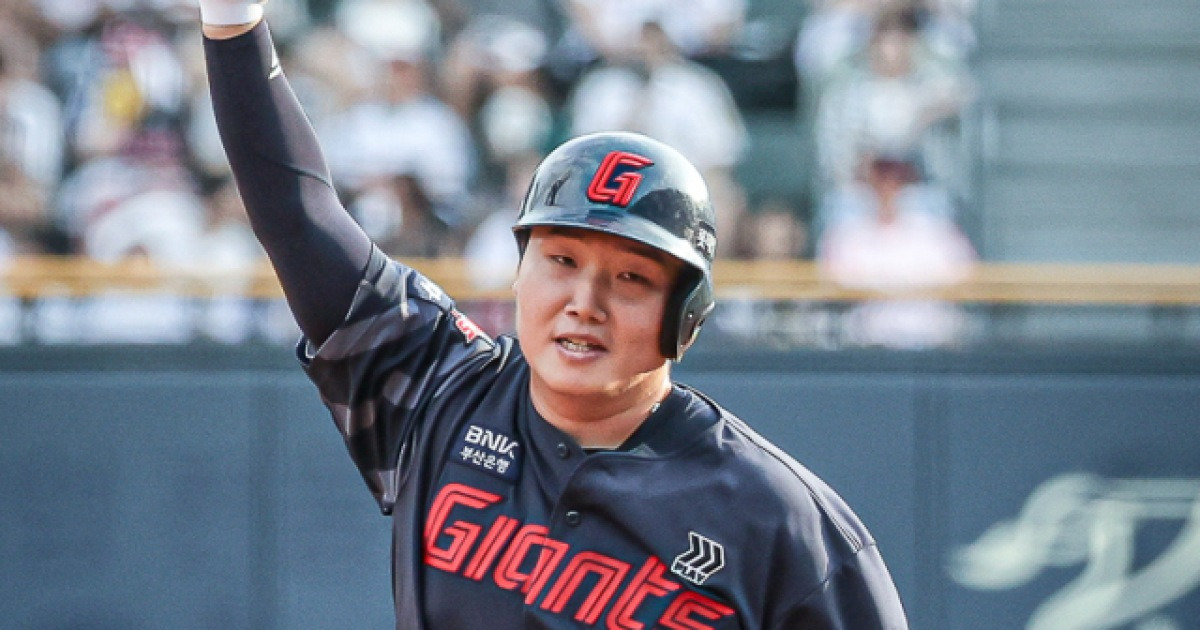 KBO MVP도 무너뜨렸던 '한 방'…생애 첫 '멀티홈런' 정보근 "수비 아쉬움 있었지만, 이겨서 다 씻겨 나갔다" [MD잠실]