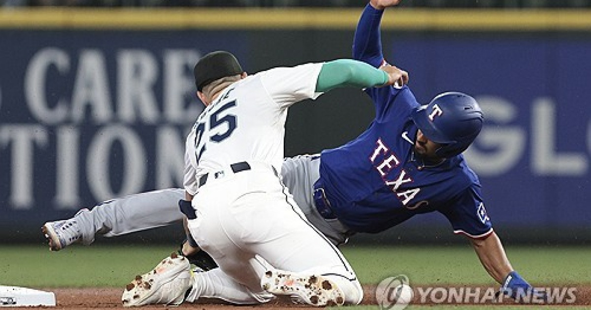 Rangers Mariners Baseball