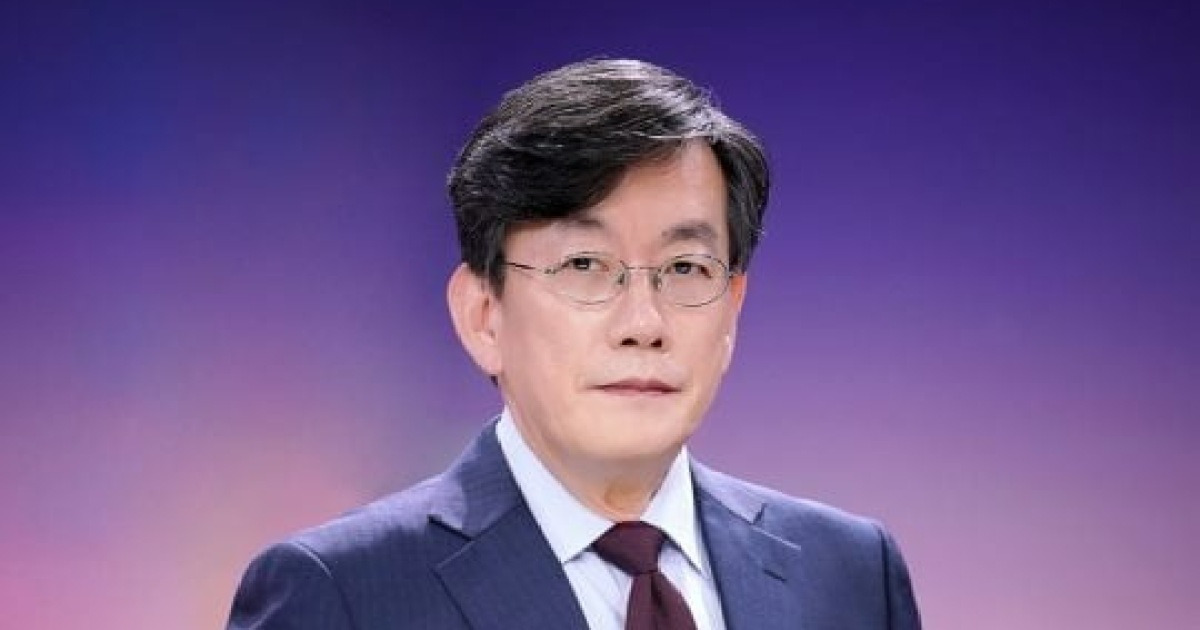 [공식] JTBC 떠난 손석희, 11년 만에 MBC 복귀…5부작 '질문들' 내달 첫방