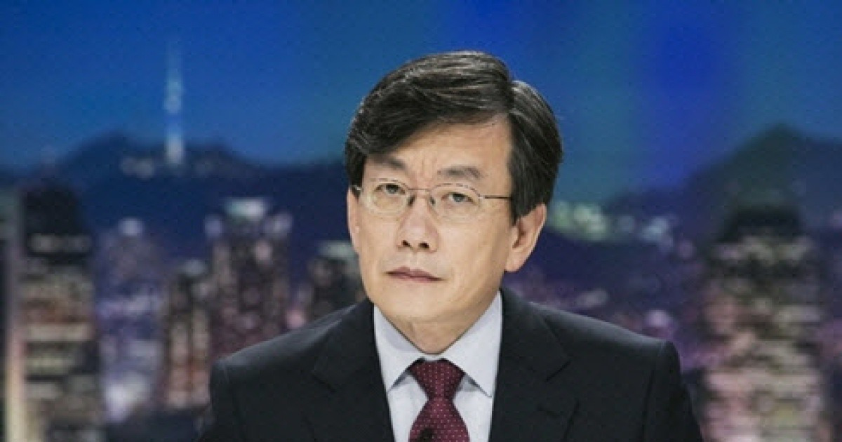 'JTBC 퇴사' 손석희, 11년 만 친정 MBC 복귀하나 "검토 중"