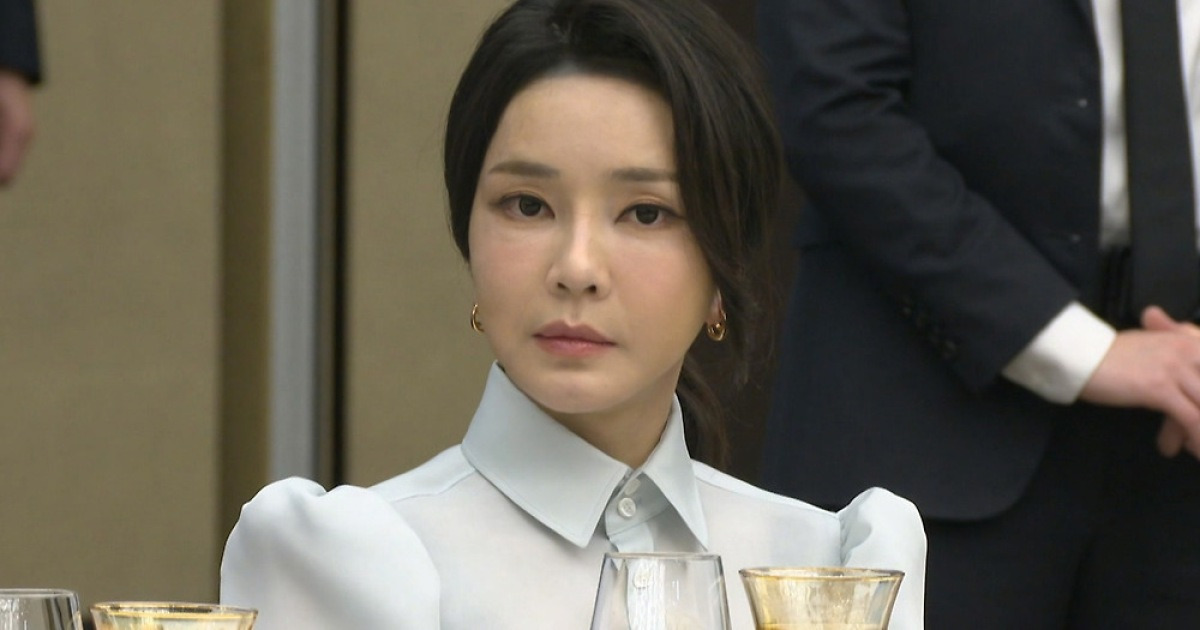 검찰, '김 여사 보좌' 행정관 소환…대통령실 관계자 첫 조사