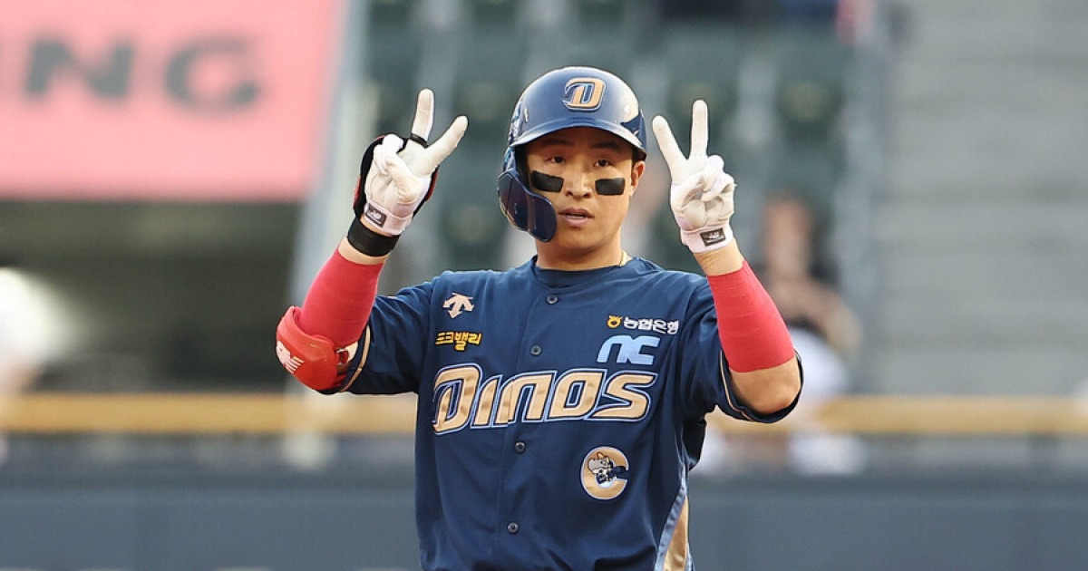 타격왕 손아섭, 2504안타 달성…KBO리그 최다 안타 타이