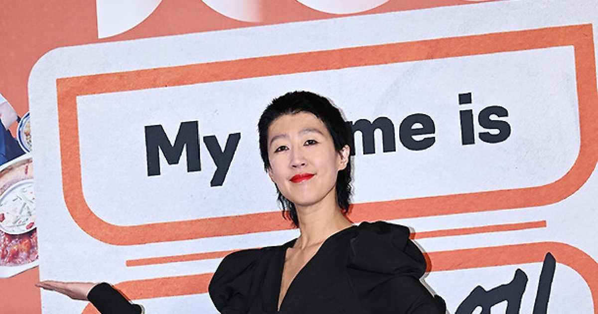 [mhn포토] 홍진경 마이 네임 이즈 가브리엘로 만나요