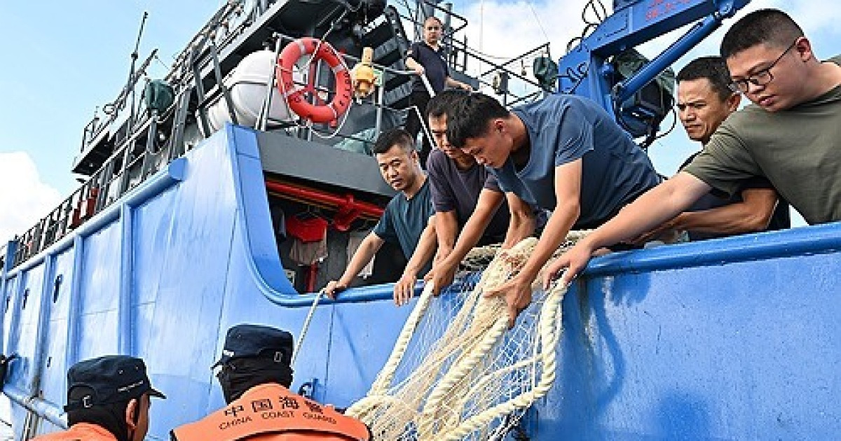 CHINA-REN'AI JIAO-CHINA COAST GUARD-CHINESE FISHMEN'S NETS-RETRIEVAL ...