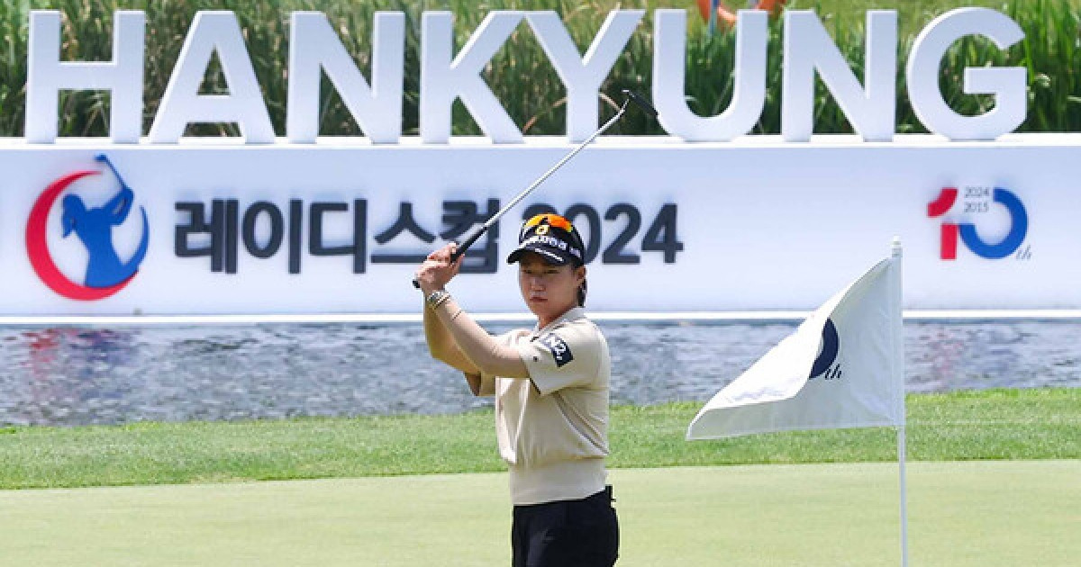 '데일리 베스트' 정윤지, 67계단 도약한 공동 14위 [KLPGA 비씨카드]
