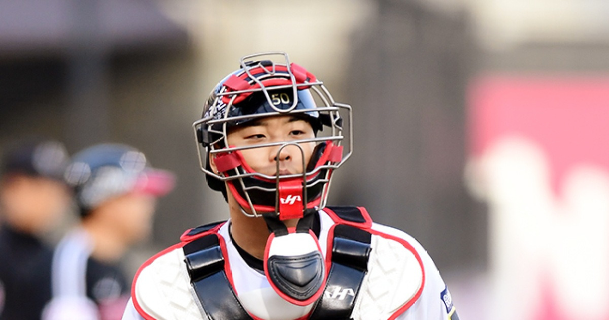 KT, DH 1차전 포수 강백호·2차전은 장성우…이강철 "강건 퀵모션 좋아졌다"